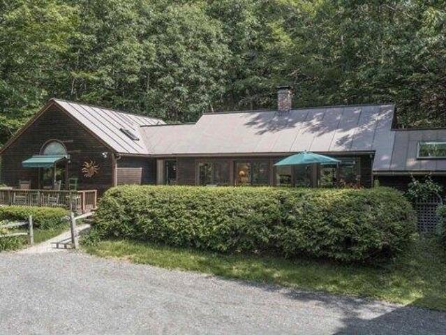 house with 3 bedroom, Hartford VT DS104377143
