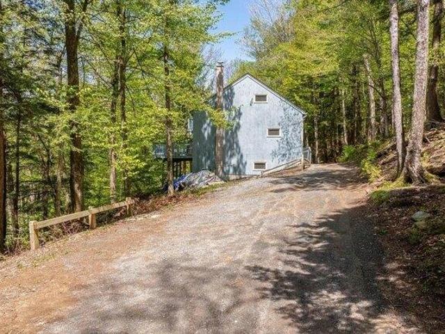 house with 3 bedroom, Hartford VT ES102824339