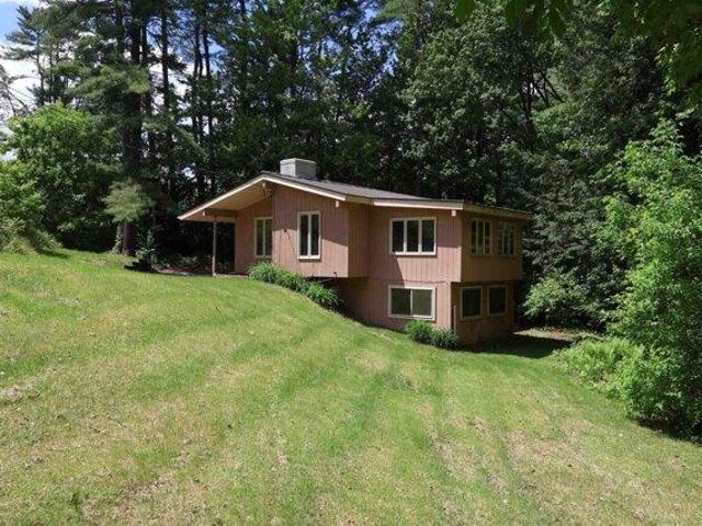 house with 3 bedroom, Hartford VT ES104297034