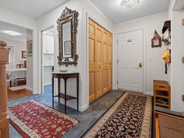 house with 3 bedroom, Hartford VT ES105124424