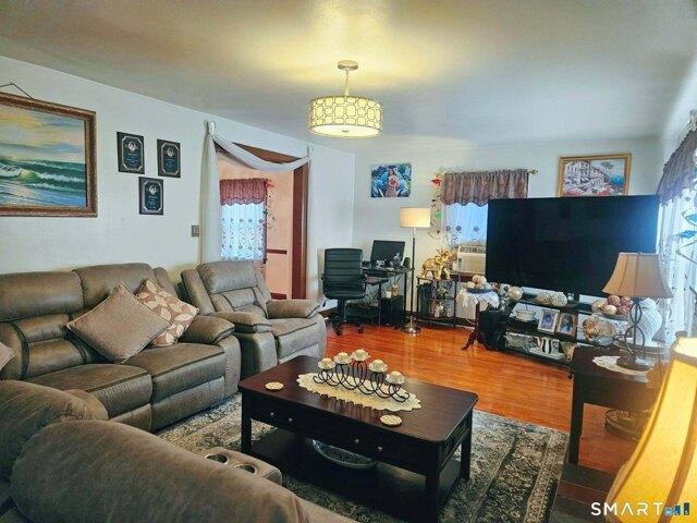 house with 3 bedroom, Hartford CT ES104236687
