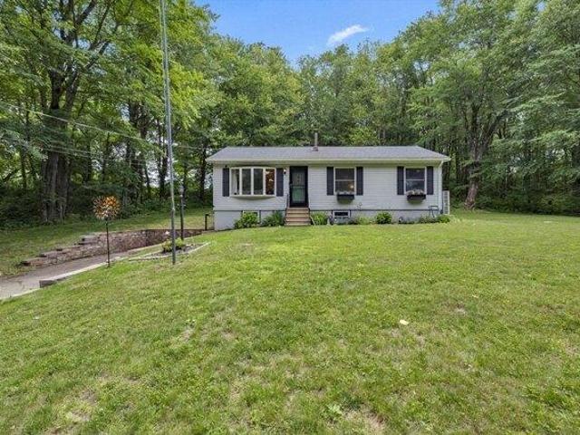 house with 3 bedroom, Hardwick MA ES103662993