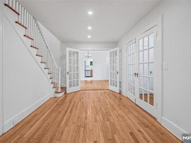 house with 3 bedroom, Harrington Park NJ ES105172146