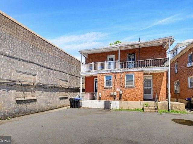house with 3 bedroom, Harrisburg PA ES103627164