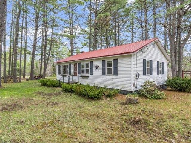 house with 3 bedroom, Harrison ME DS102595968