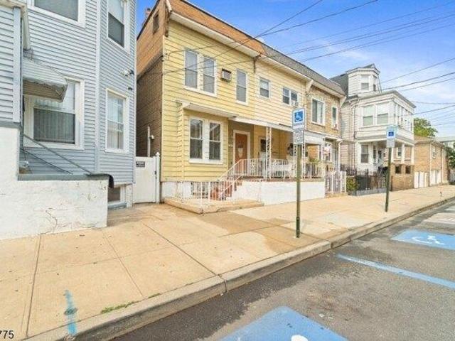 house with 3 bedroom, Harrison NJ DLS102583615