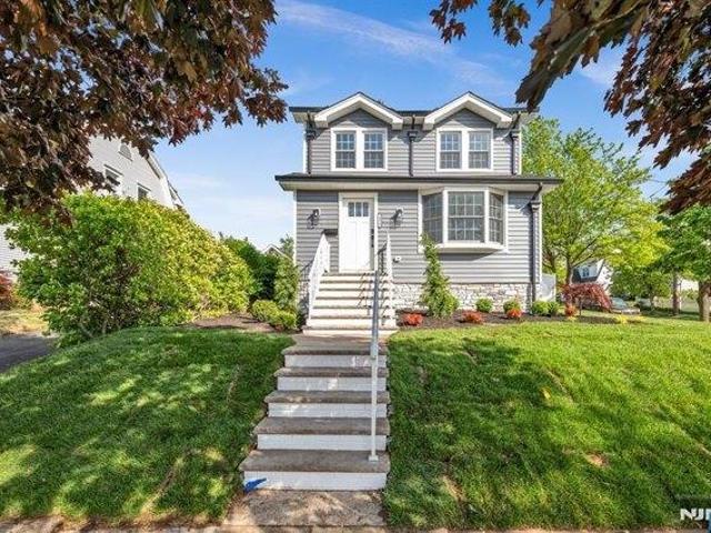 house with 3 bedroom, Hasbrouck Heights NJ DS102475433