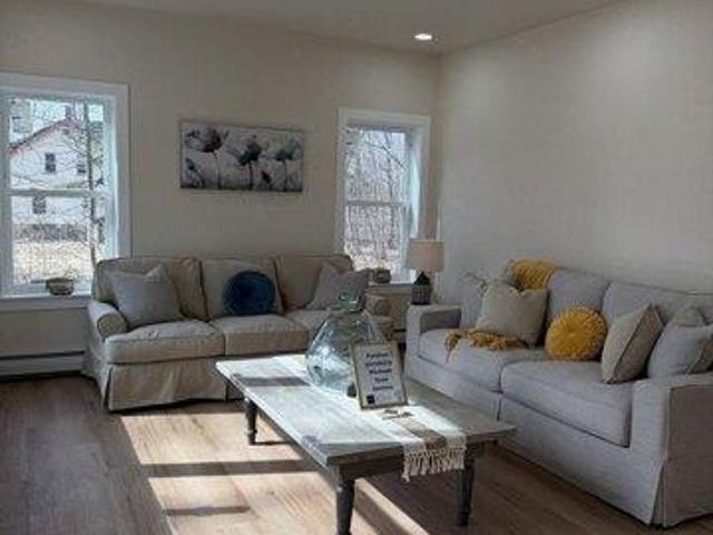 house with 3 bedroom, Haverhill MA DLS102369595