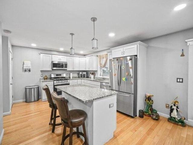 house with 3 bedroom, Haverhill MA DLS102592256