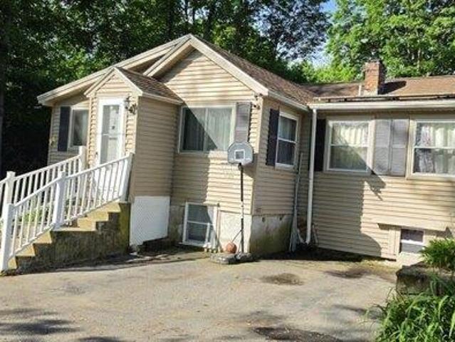 house with 3 bedroom, Haverhill MA DLS103073364