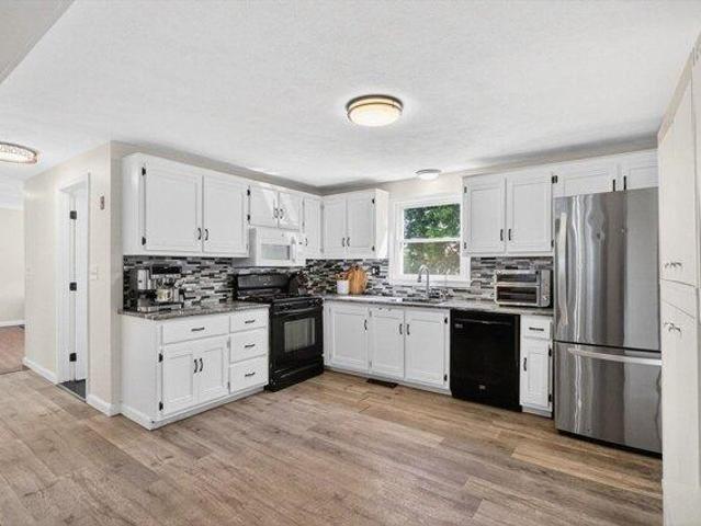 house with 3 bedroom, Haverhill MA DS103438578