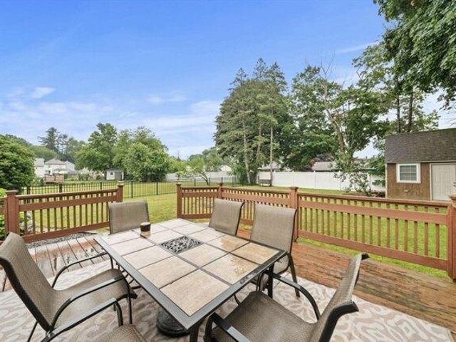 house with 3 bedroom, Haverhill MA DS104444190