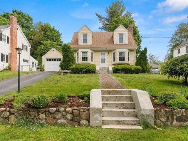 house with 3 bedroom, Haverhill MA ES103809228