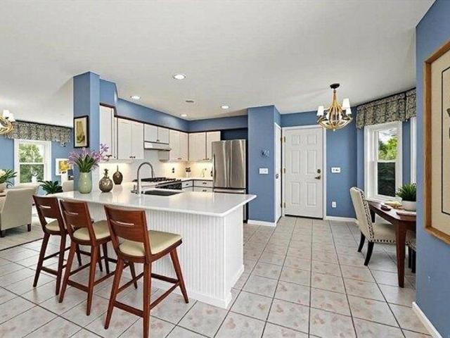 house with 3 bedroom, Haverhill MA ES103221737