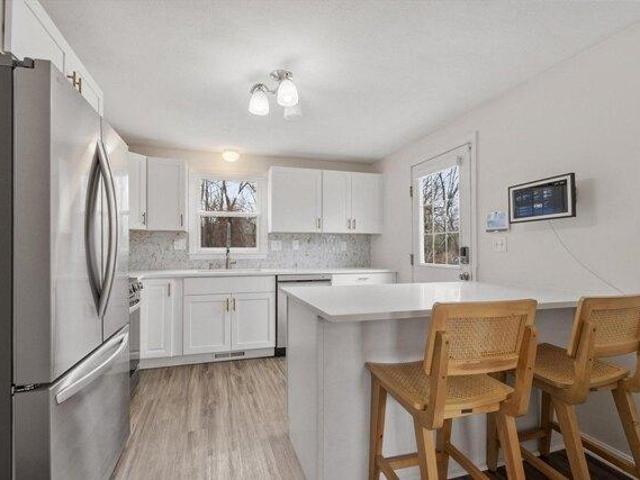 house with 3 bedroom, Haverhill MA ES103224047