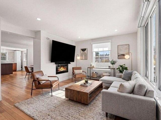 house with 3 bedroom, Haverhill MA ES104757958