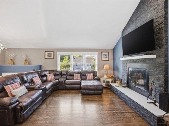 house with 3 bedroom, Haverhill MA ES104850706