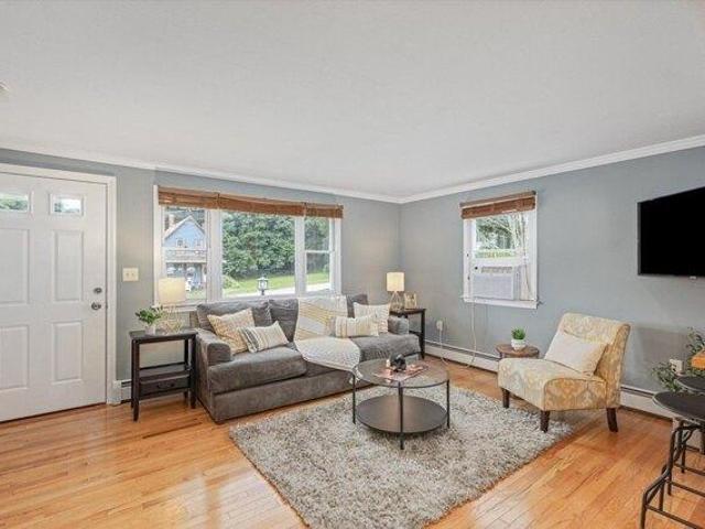 house with 3 bedroom, Haverhill MA ES104869902