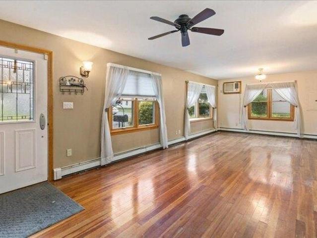 house with 3 bedroom, Haverhill MA ES104045214