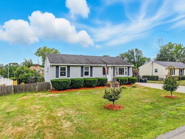 house with 3 bedroom, Haverhill MA ES105494721
