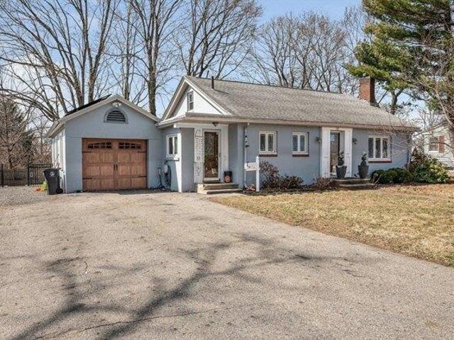 house with 3 bedroom, Haverhill MA ES105040642