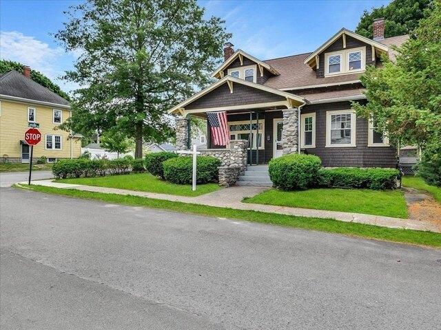house with 3 bedroom, Haverhill MA ES105041325