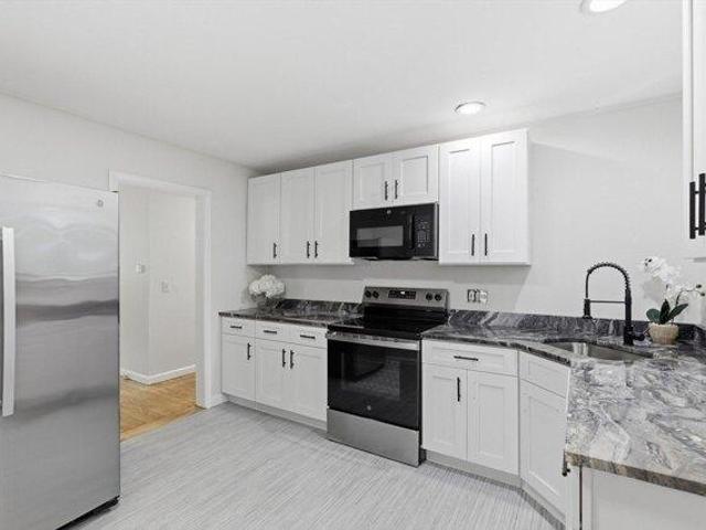 house with 3 bedroom, Haverhill MA ES105059198