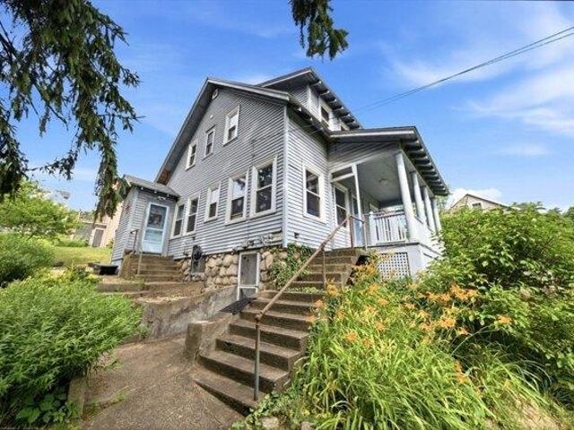 house with 3 bedroom, Haverhill MA ES105061717