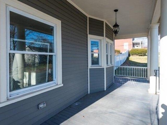 house with 3 bedroom, Haverhill MA ES105061203