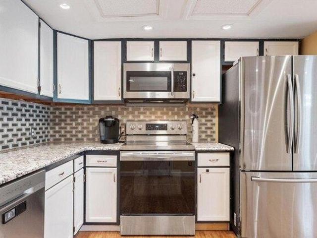 house with 3 bedroom, Haverhill MA ES105082058