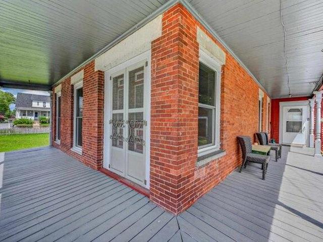 house with 3 bedroom, Haverhill NH ES105172802