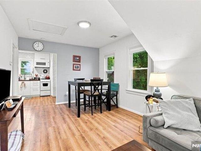 house with 3 bedroom, Hawthorne NJ ES105174400