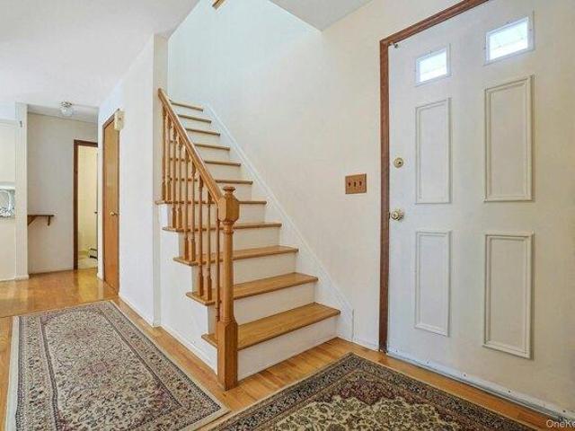 house with 3 bedroom, Hawthorne NY DS102563920