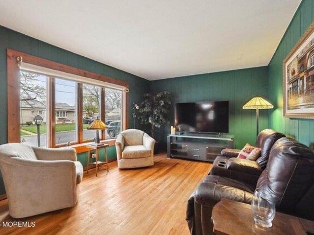 house with 3 bedroom, Hazlet NJ DLS102531197