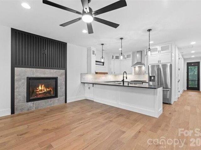 house with 3 bedroom, Hendersonville NC ES104900295