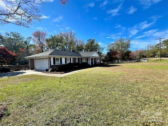 house with 3 bedroom, Heath Springs SC DS92559602