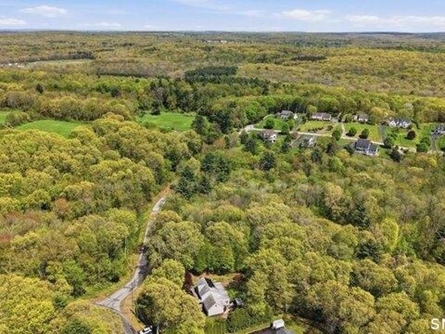 house with 3 bedroom, Hebron CT DLS102560571