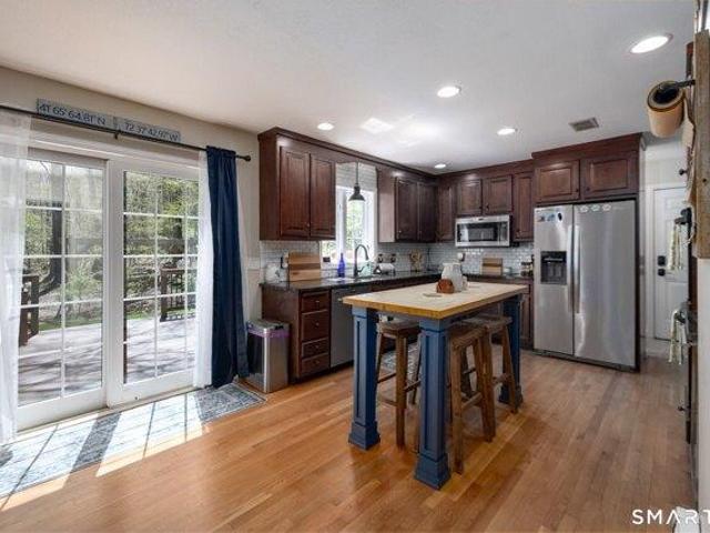 house with 3 bedroom, Hebron CT DS102278973