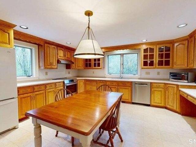 house with 3 bedroom, Hebron CT ES103189393