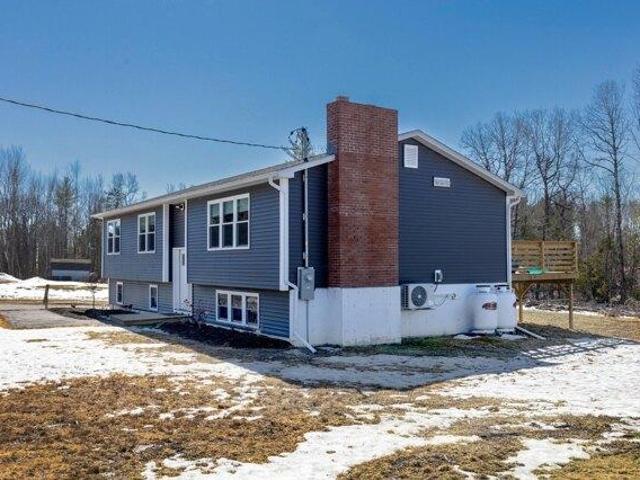 house with 3 bedroom, Hermon ME DS101999803
