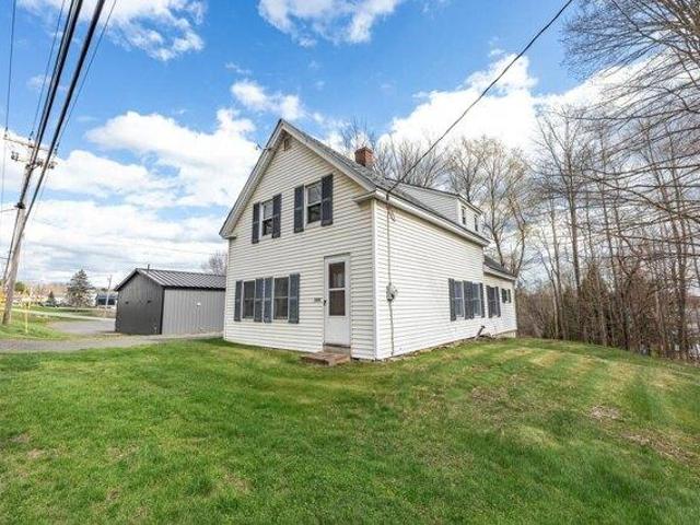 house with 3 bedroom, Hermon ME DS102282902