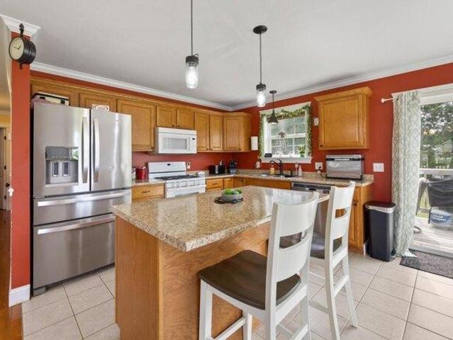 house with 3 bedroom, Hermon ME ES104330639