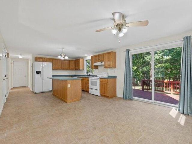 house with 3 bedroom, Hermon ME ES105156960