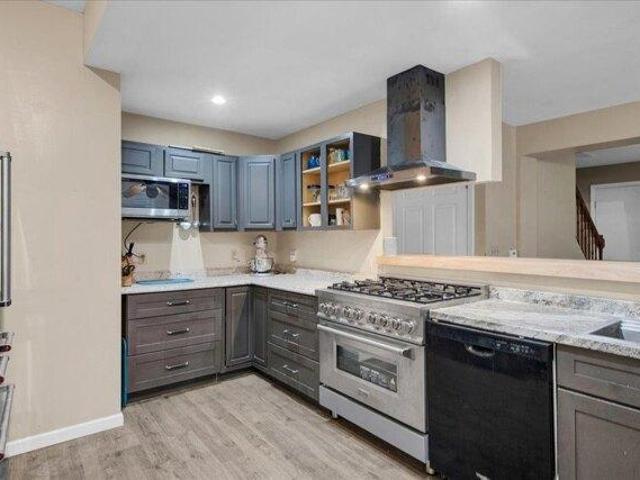 house with 3 bedroom, Hinesburg VT ES103437375