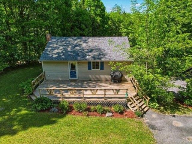 house with 3 bedroom, Hinesburg VT ES103075023