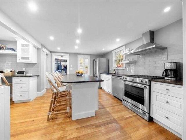 house with 3 bedroom, Hingham MA DLS102594772
