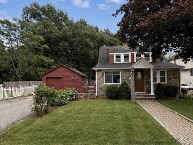 house with 3 bedroom, Hingham MA DS104300007