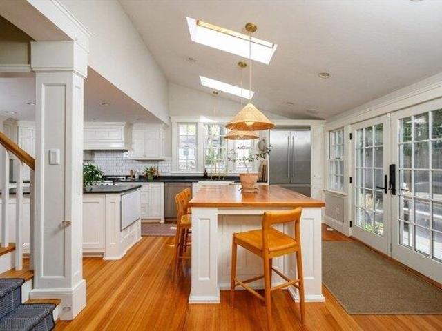 house with 3 bedroom, Hingham MA DS102724017