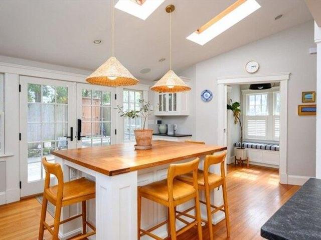 house with 3 bedroom, Hingham MA ES104077383