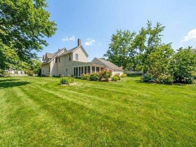 house with 3 bedroom, Hingham MA ES105144141